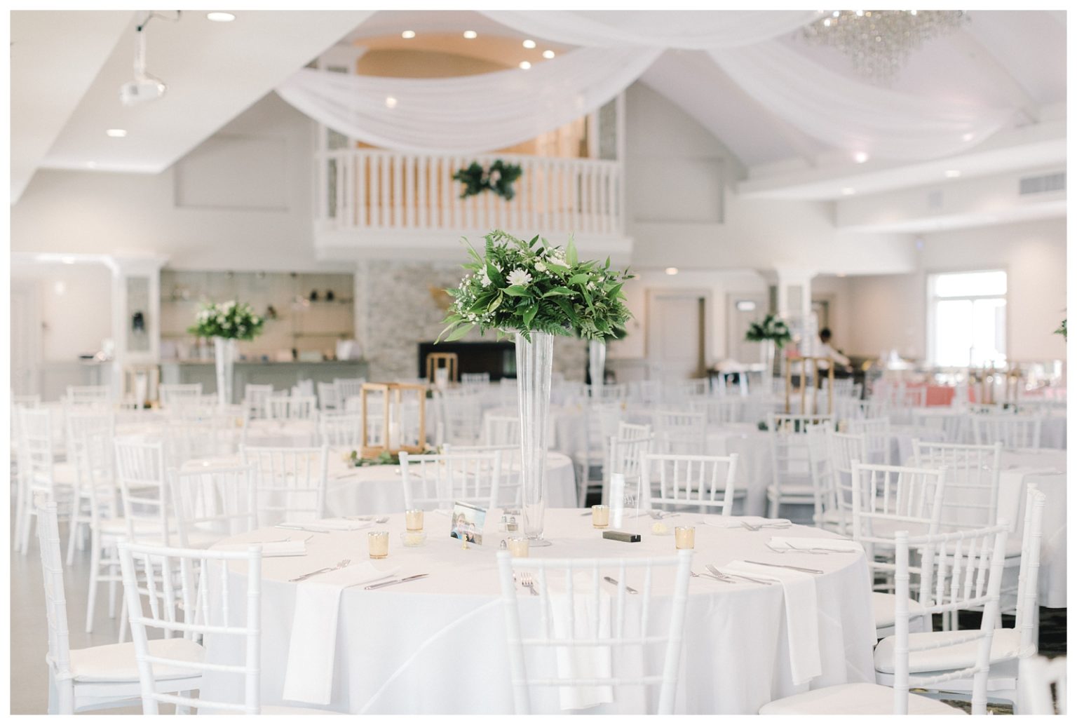 Swan Lake Event Center | A Guide to Weddings Here lraphoto.com